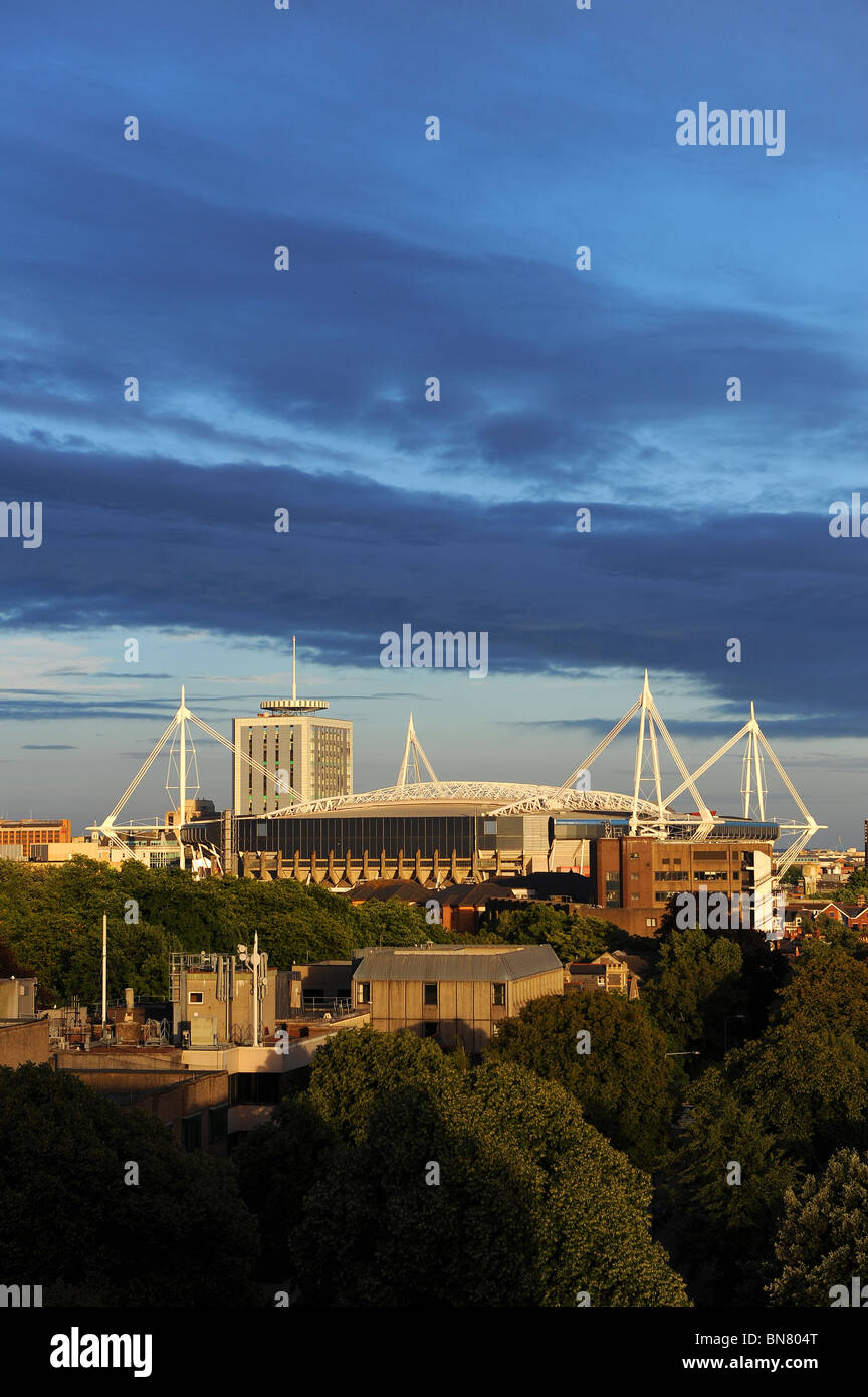 Cardiff skyline hi-res stock photography and images - Alamy