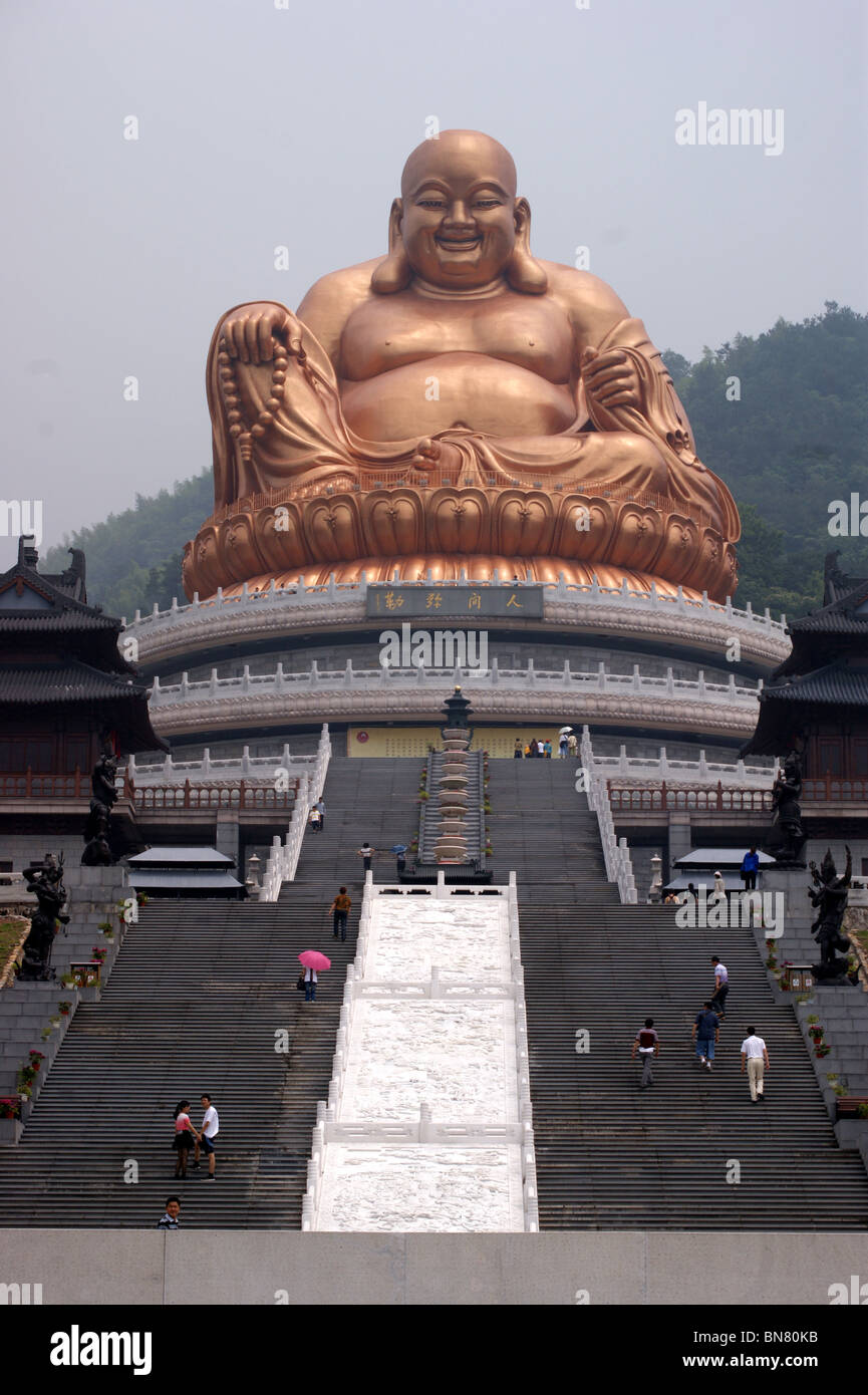 Spring temple buddha statue china hi res stock photography and images Alamy