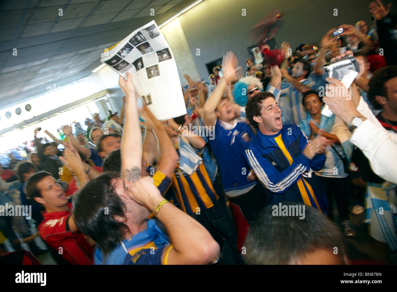 South africa football stadium fans hi-res stock photography and images ...