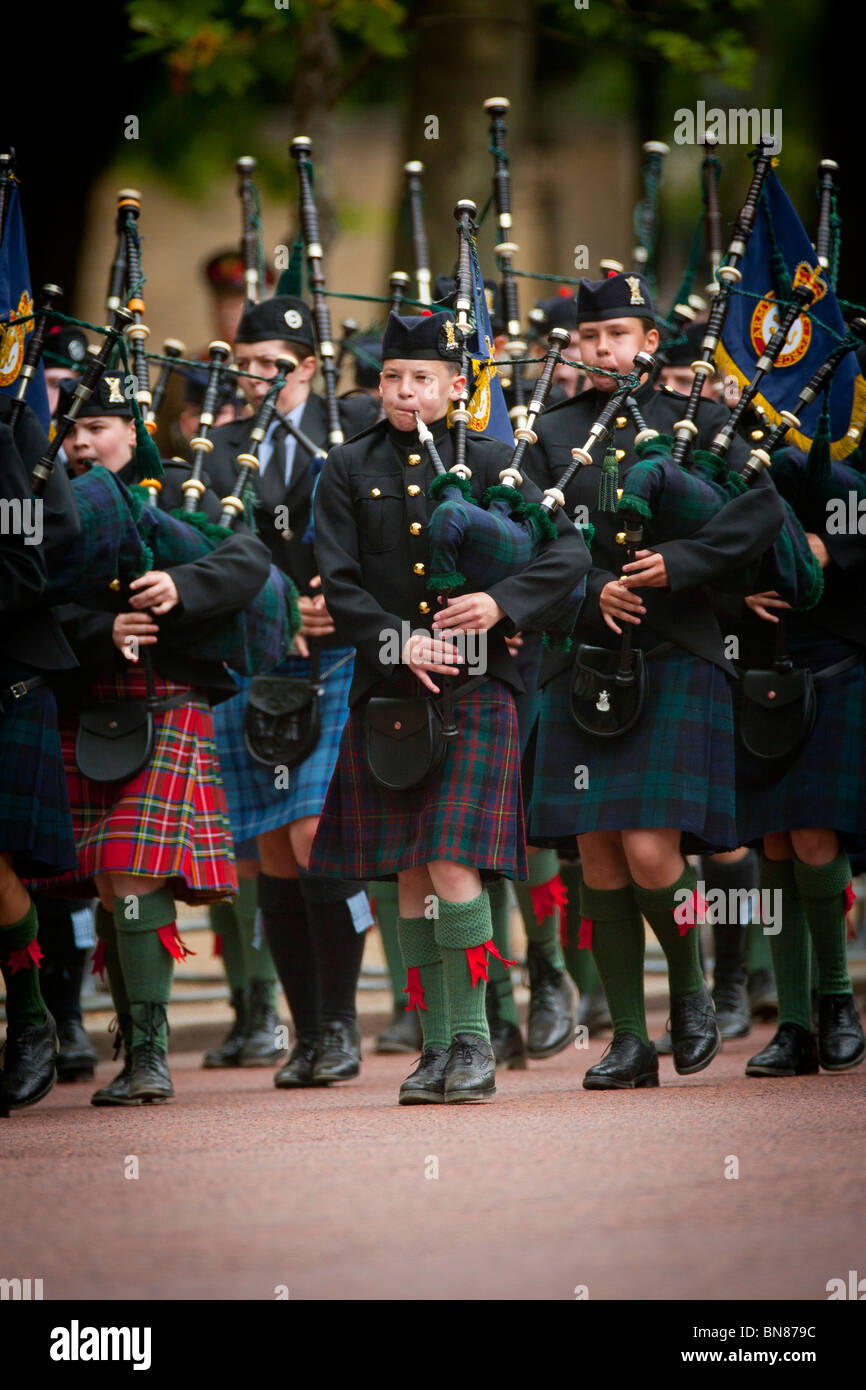 Marching cadets hi-res stock photography and images - Alamy