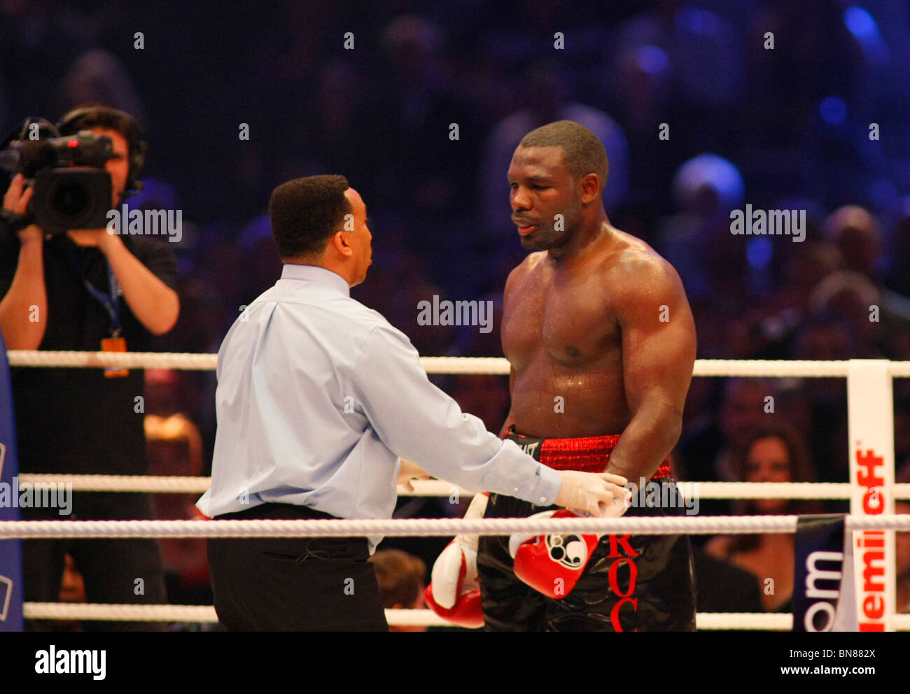 MANNHEIM GERMANY 13 DEC 08, The IBF and WBO heavyweight championship ...