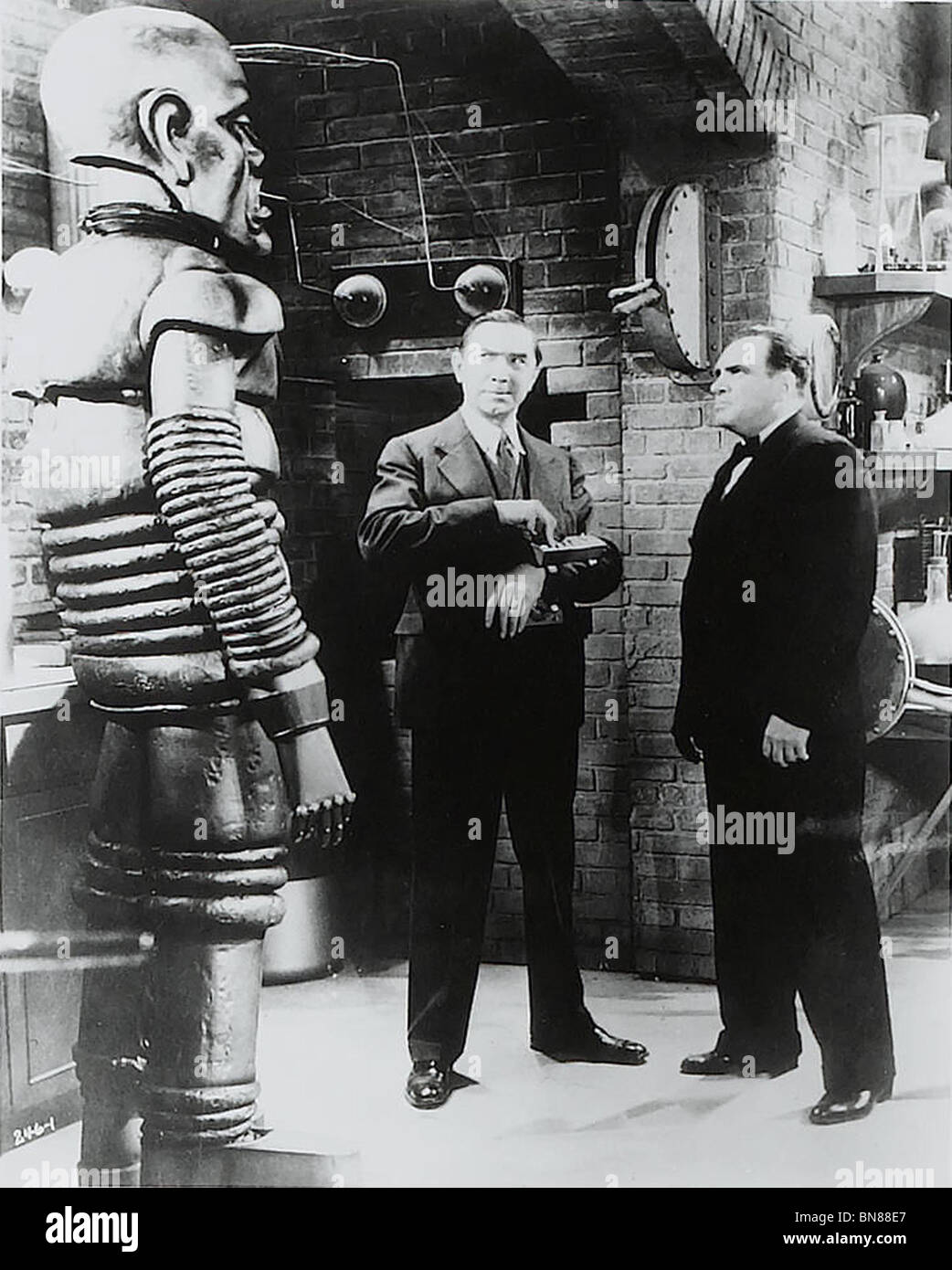 THE PHANTOM CREEPS (1939) BELA LUGOSI FORD BEEBE (DIR), SAUL A ...