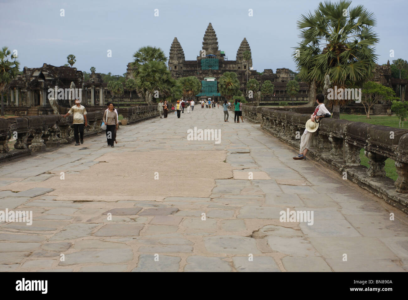 Cambodian visitors on the causeway to Angkor Wat Stock Photo - Alamy