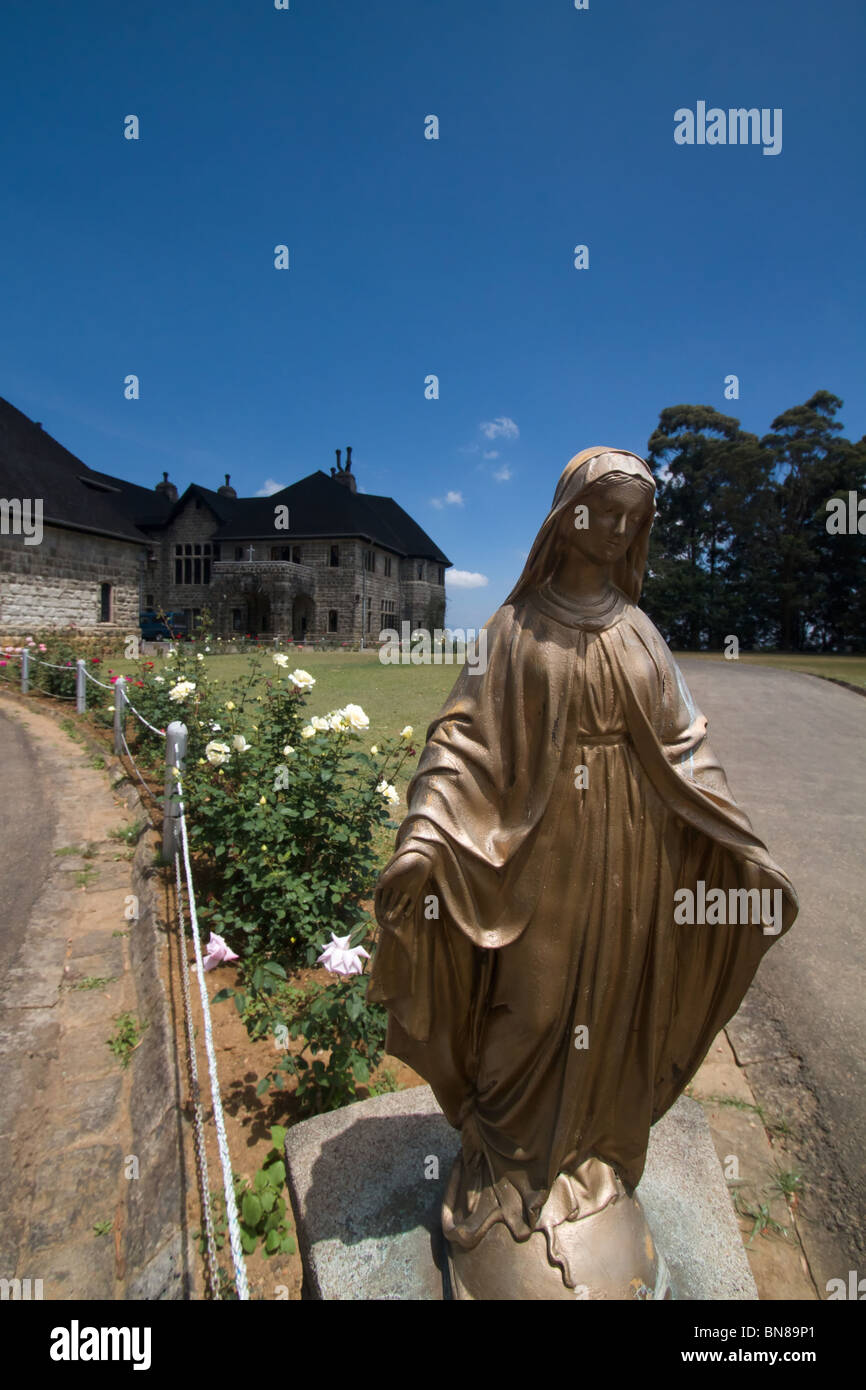 Adisham monastery High Resolution Stock Photography and Images - Alamy