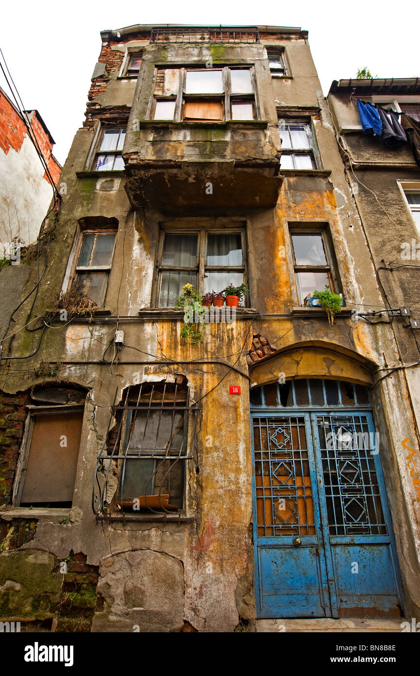 Old derelict building in a city centre Stock Photo - Alamy