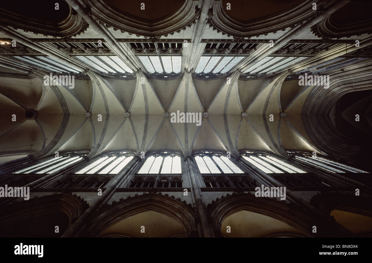 Cologne Cathedral, Germany. View into nave roof vaulting Stock Photo ...