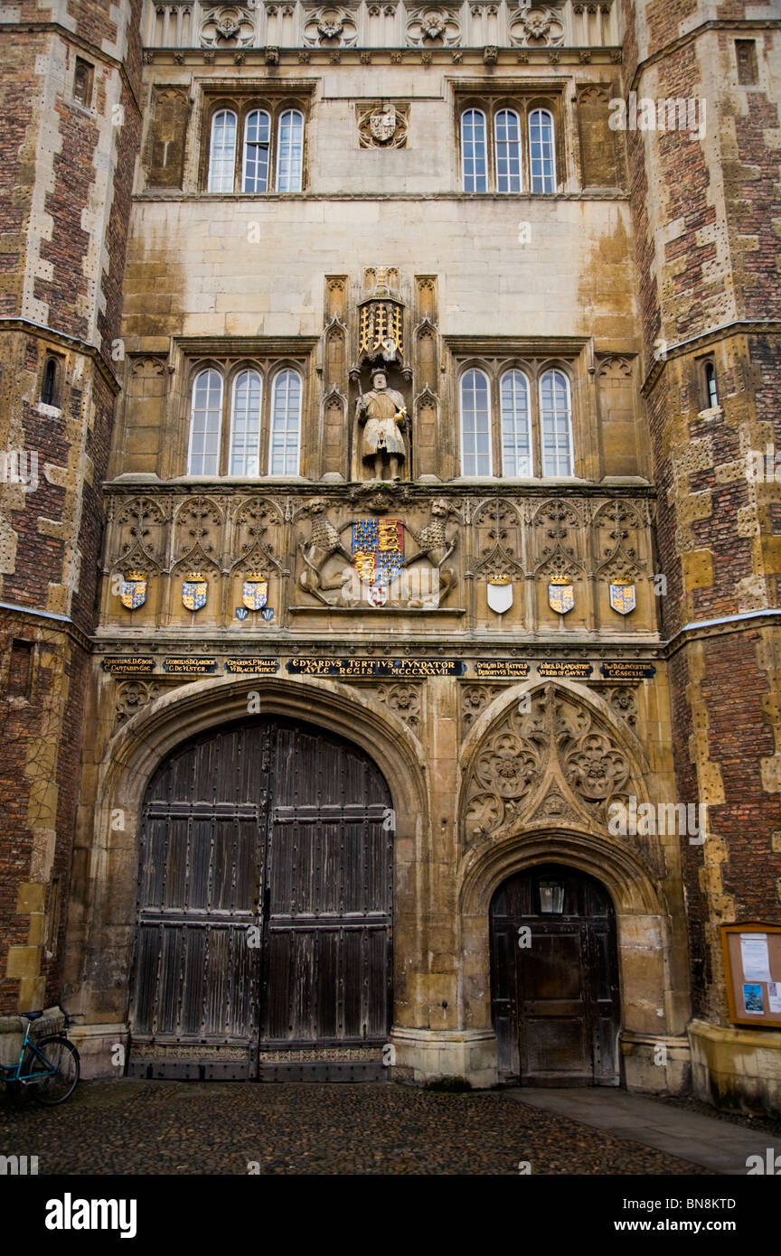 The Great Gate at Trinity College, Cambridge University: the grand ...