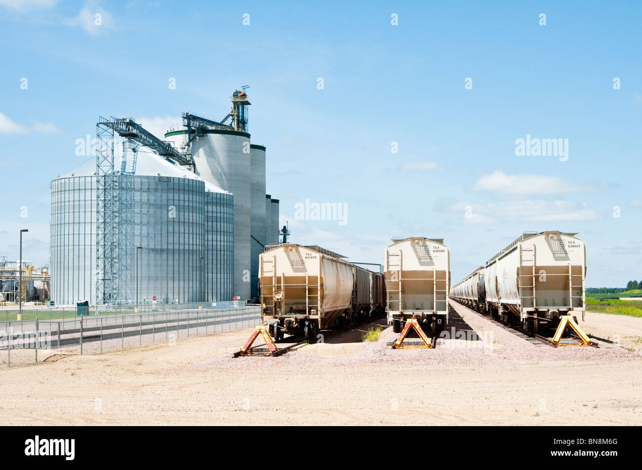 Railroad cars at chemical plant hi-res stock photography and images - Alamy