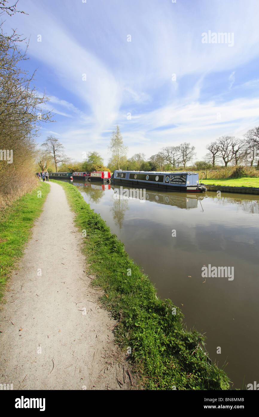 stratford upon avon canal lapworth flight of locks warwickshire ...