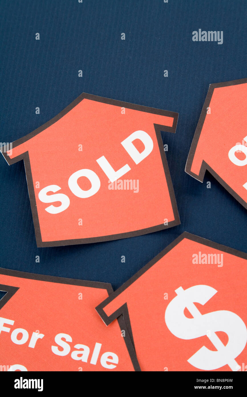 For sale home sold sign hi-res stock photography and images - Alamy