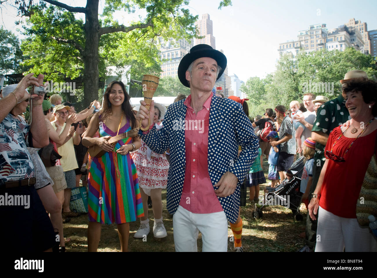 4th of july parade marching band hi-res stock photography and images ...
