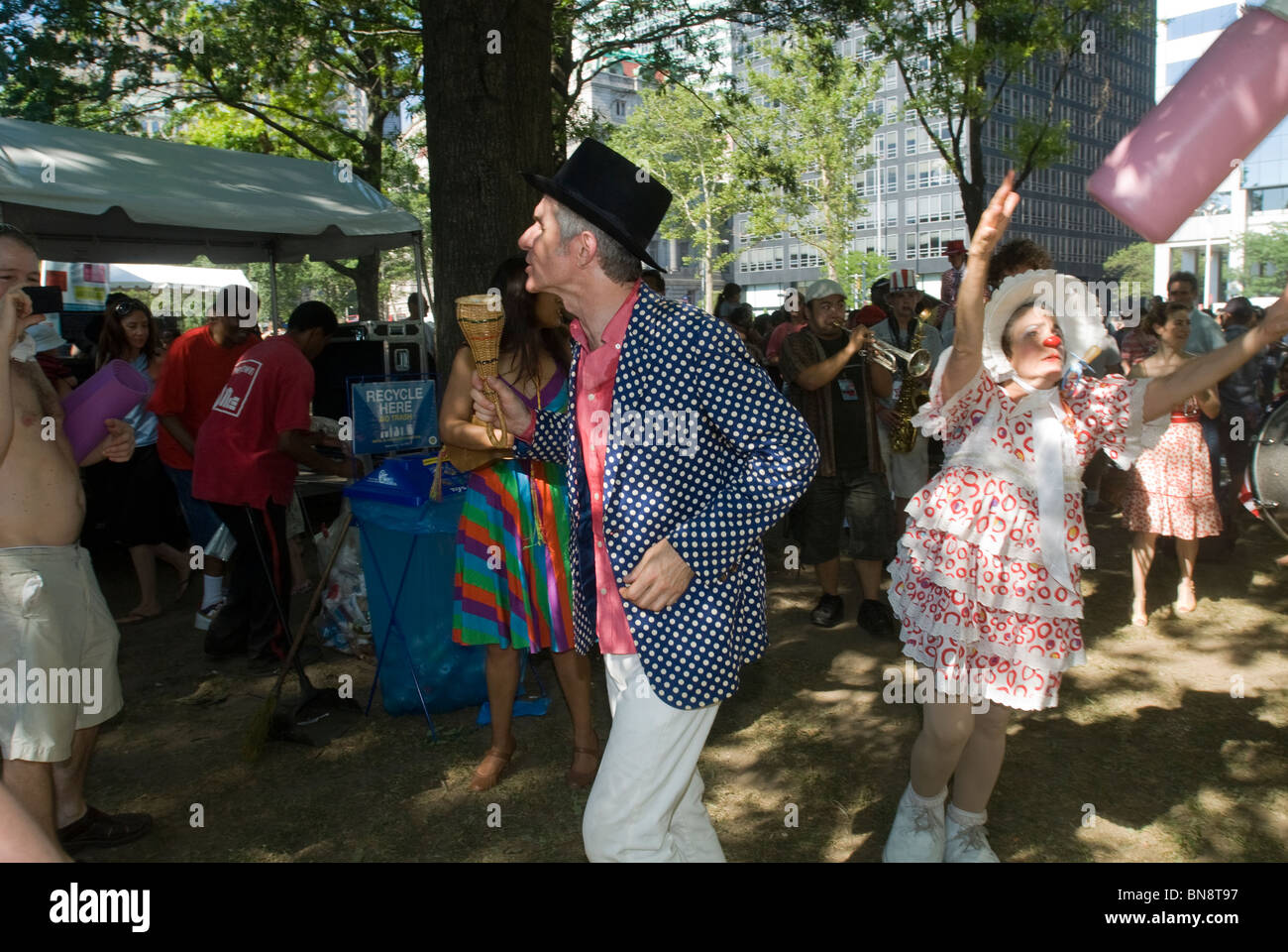 Fourth of July Parade through Battery Park in New York Stock Photo - Alamy