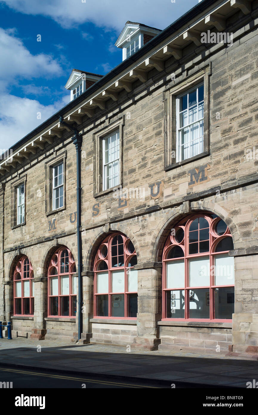 Old buildings in Warwick Stock Photo - Alamy