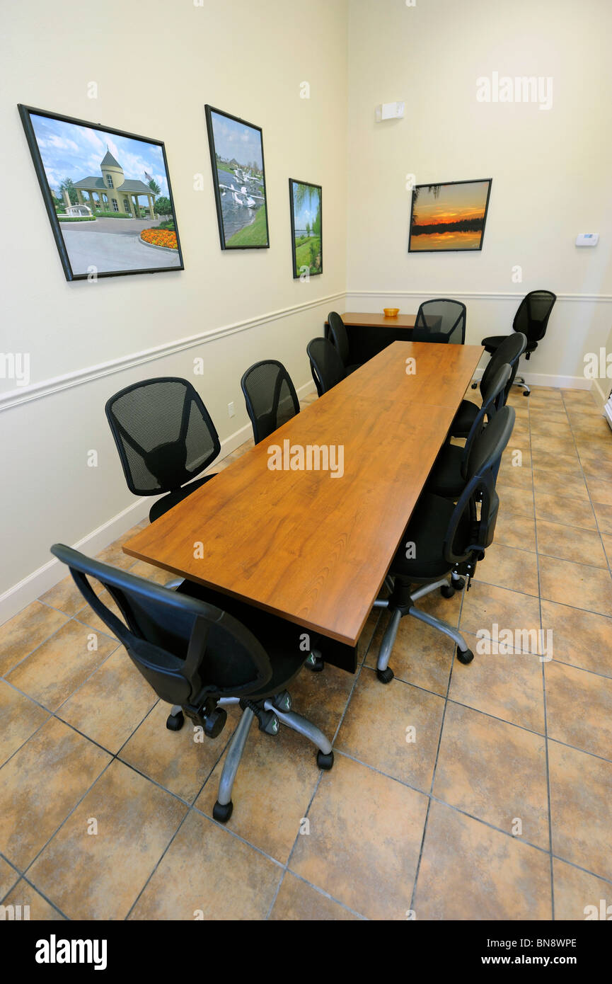 Empty business meeting room table chairs assembly conference board hi ...