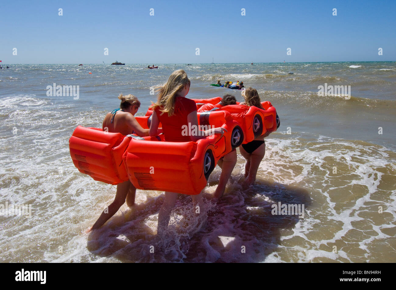 Bikini boat girls hi-res stock photography and images - Alamy