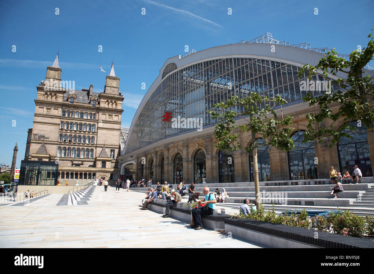 Lime Street railway station in Liverpool UK Stock Photo - Alamy