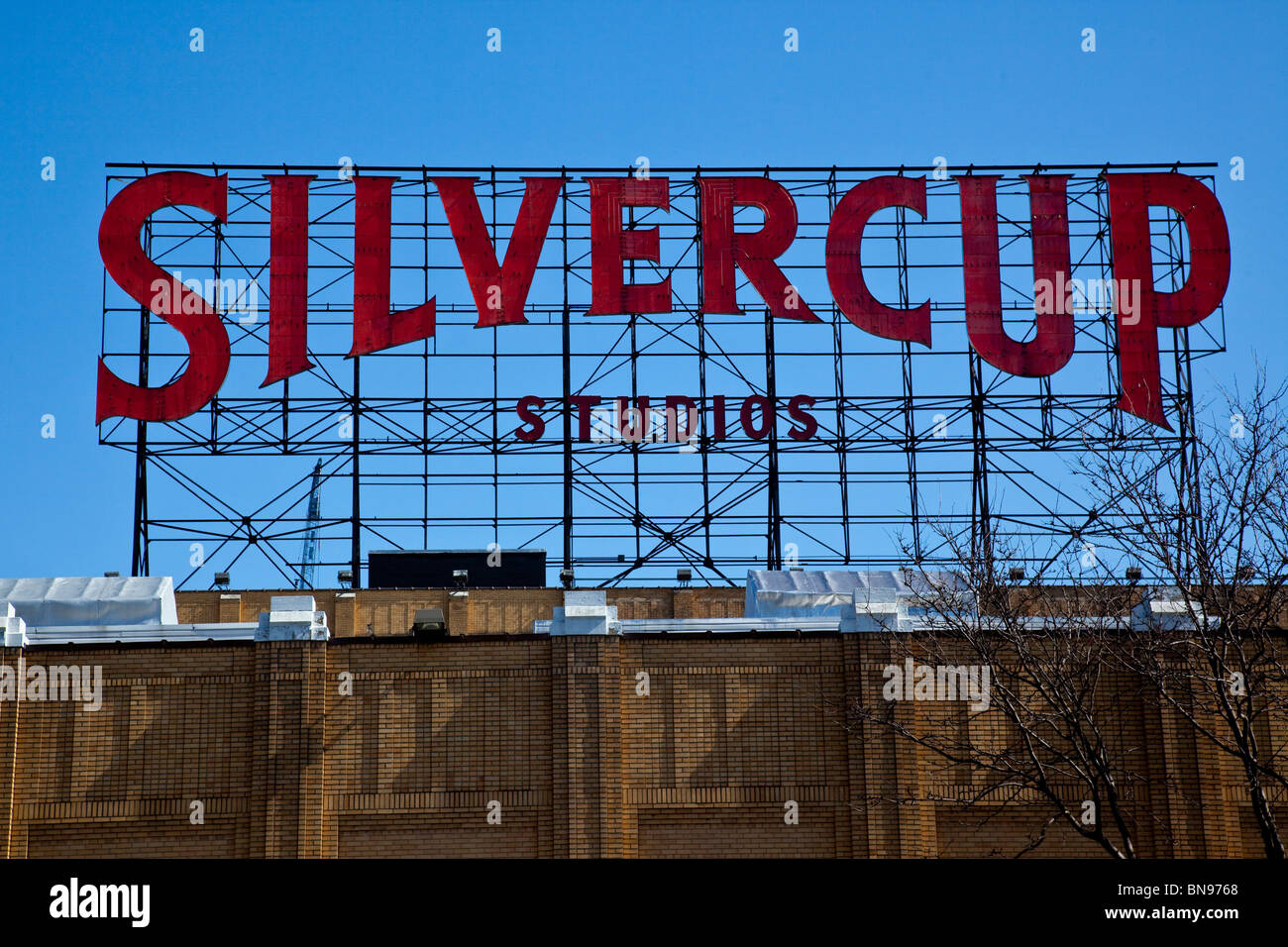 Silvercup Studios sign in Queens, New York City Stock Photo - Alamy