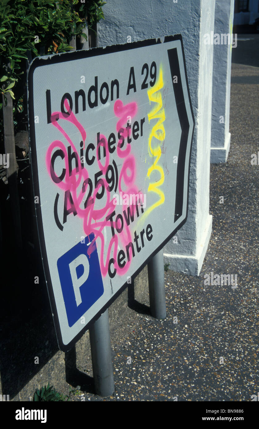 Graffiti notice board hi-res stock photography and images - Alamy