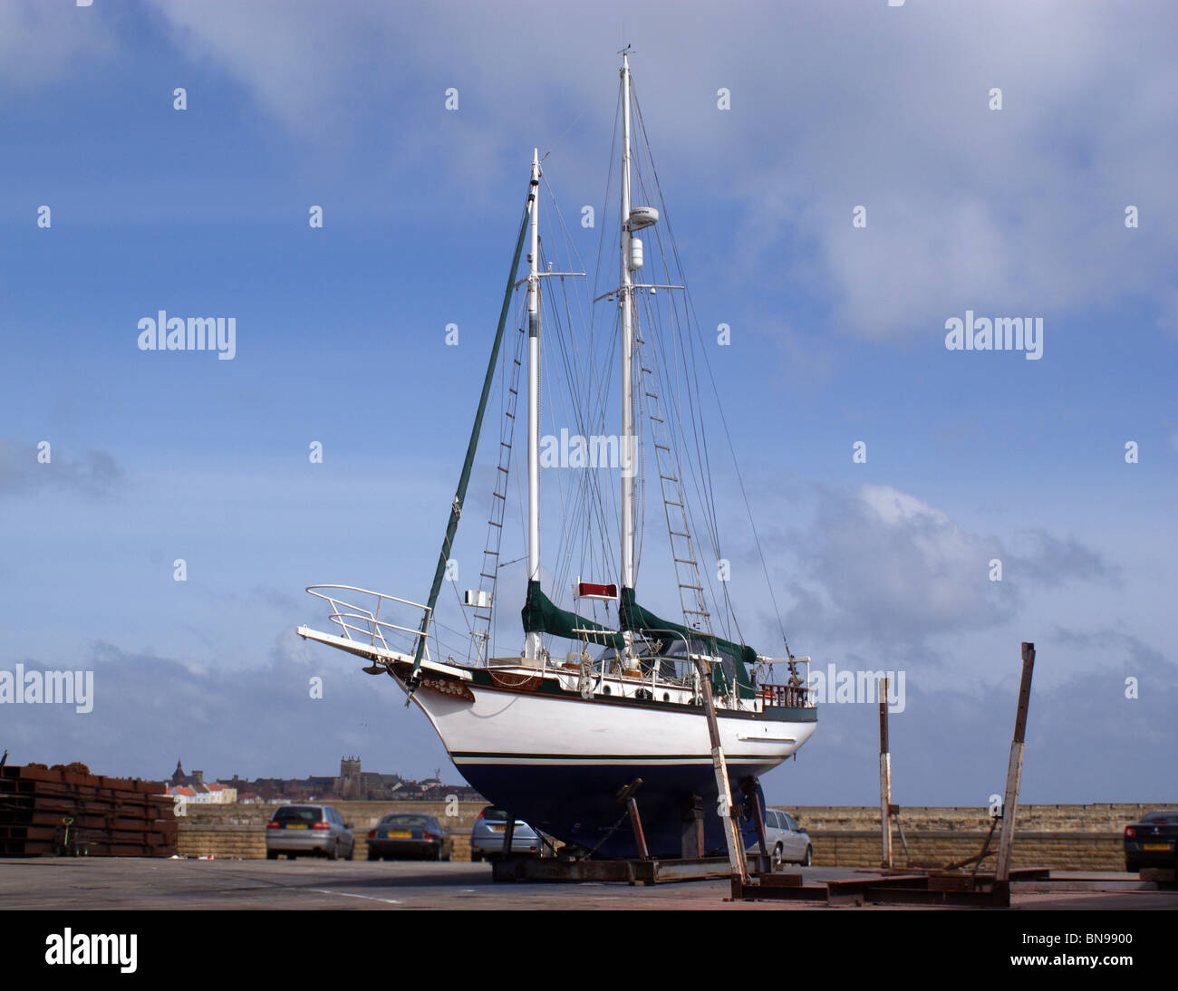 SAILING BOAT AT HARTLEPOOL MARINA ENGLAND UK Stock Photo - Alamy