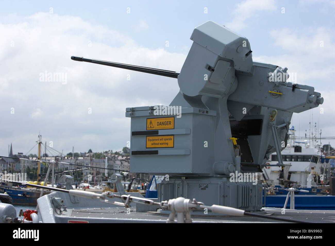 Oerlikon 30mm KCB gun on DS-30B mount HMS Bangor Stock Photo - Alamy