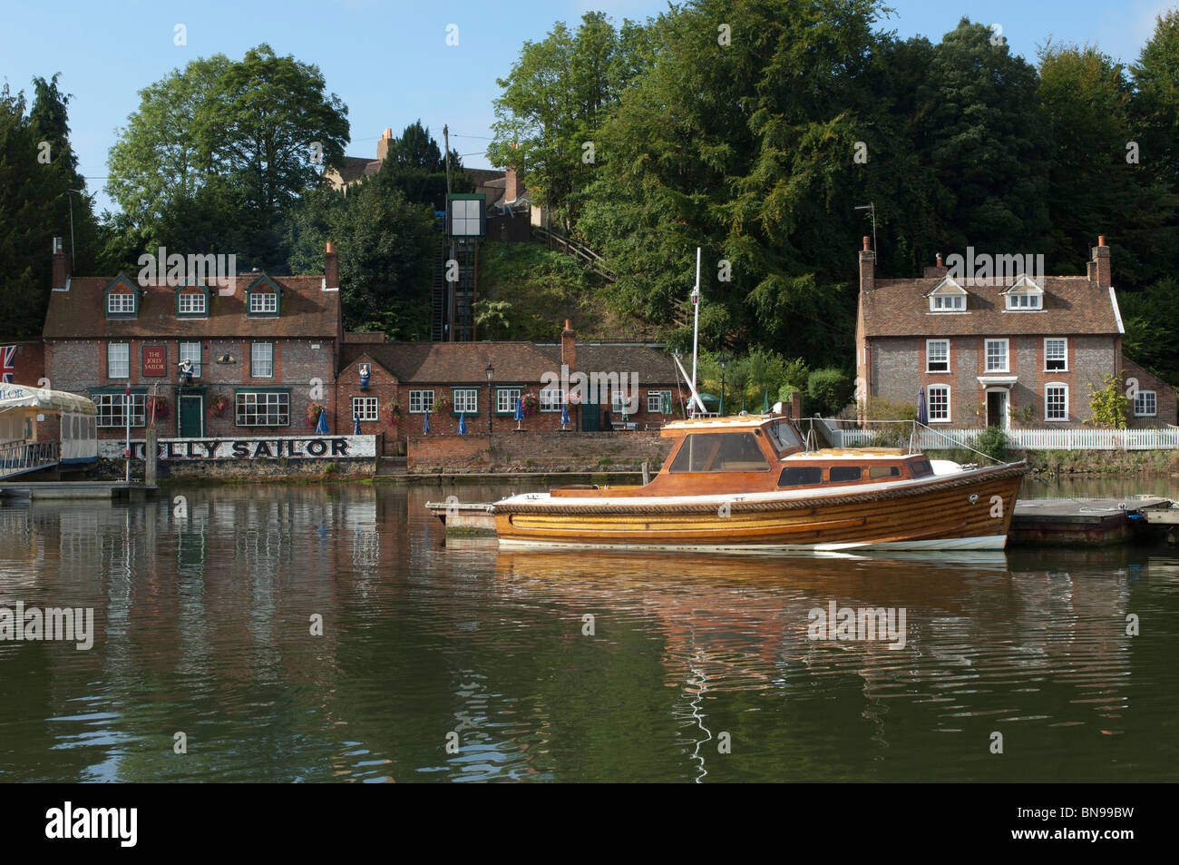 The Jolly Sailor Pub on the River Hamble. United Kingdom Stock Photo ...