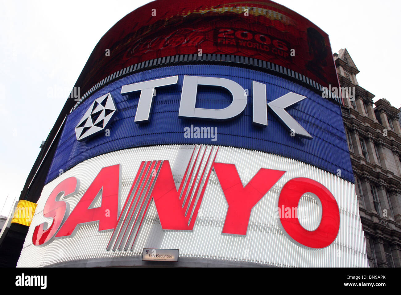 Tdk logo hi-res stock photography and images - Alamy