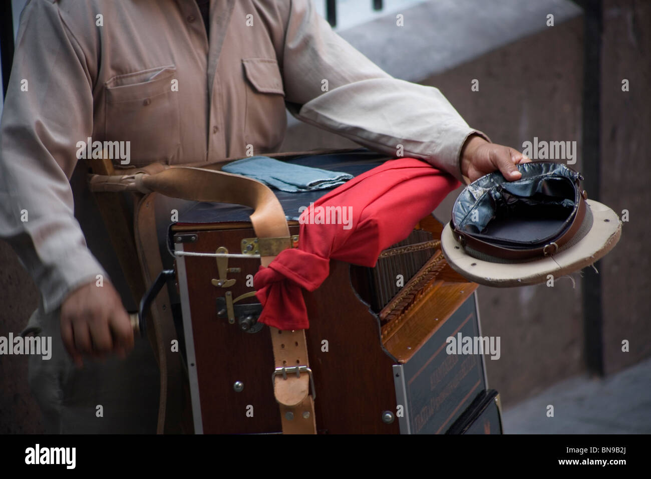 Street organ hi-res stock photography and images - Alamy
