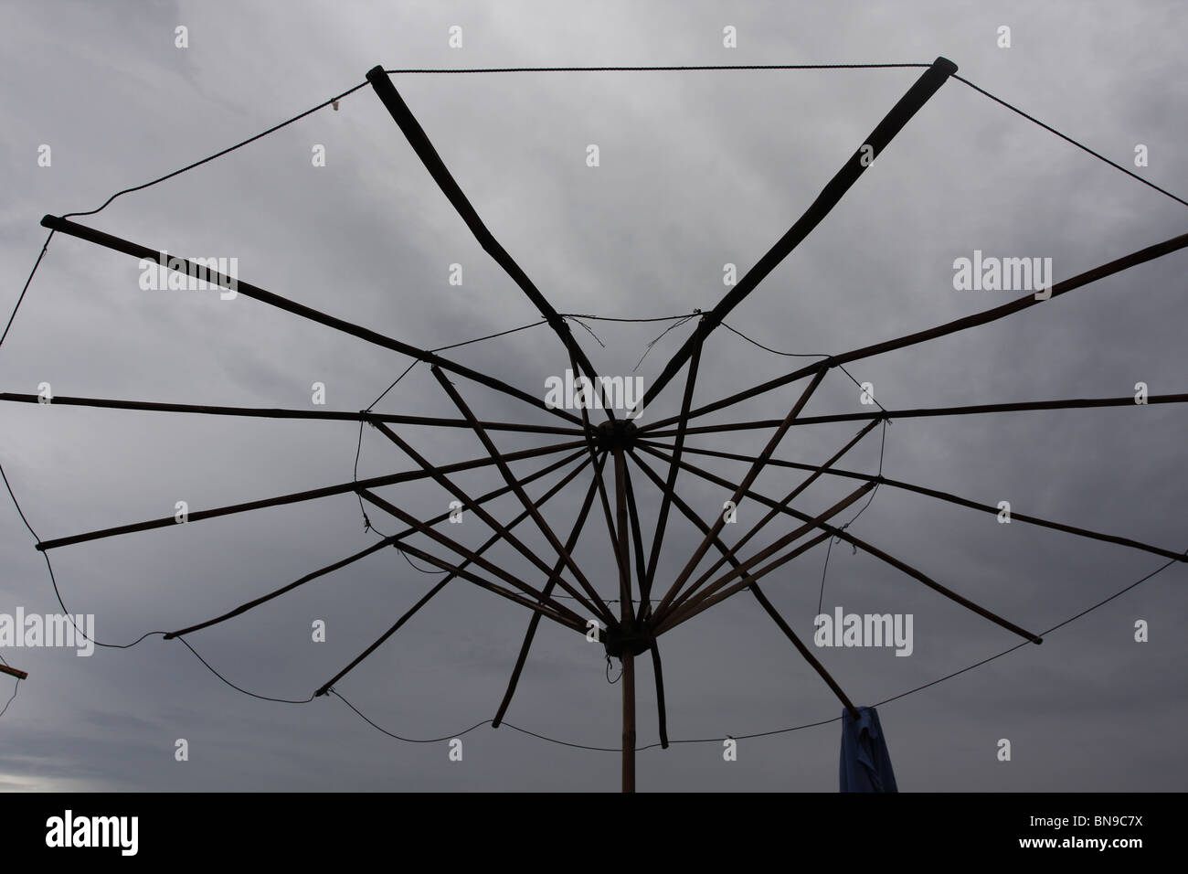 Umbrella frame hi-res stock photography and images - Alamy