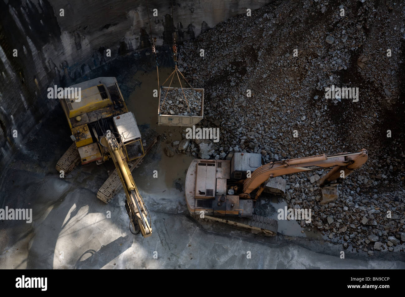 out take water chamber tank construction hong kong Stock Photo - Alamy