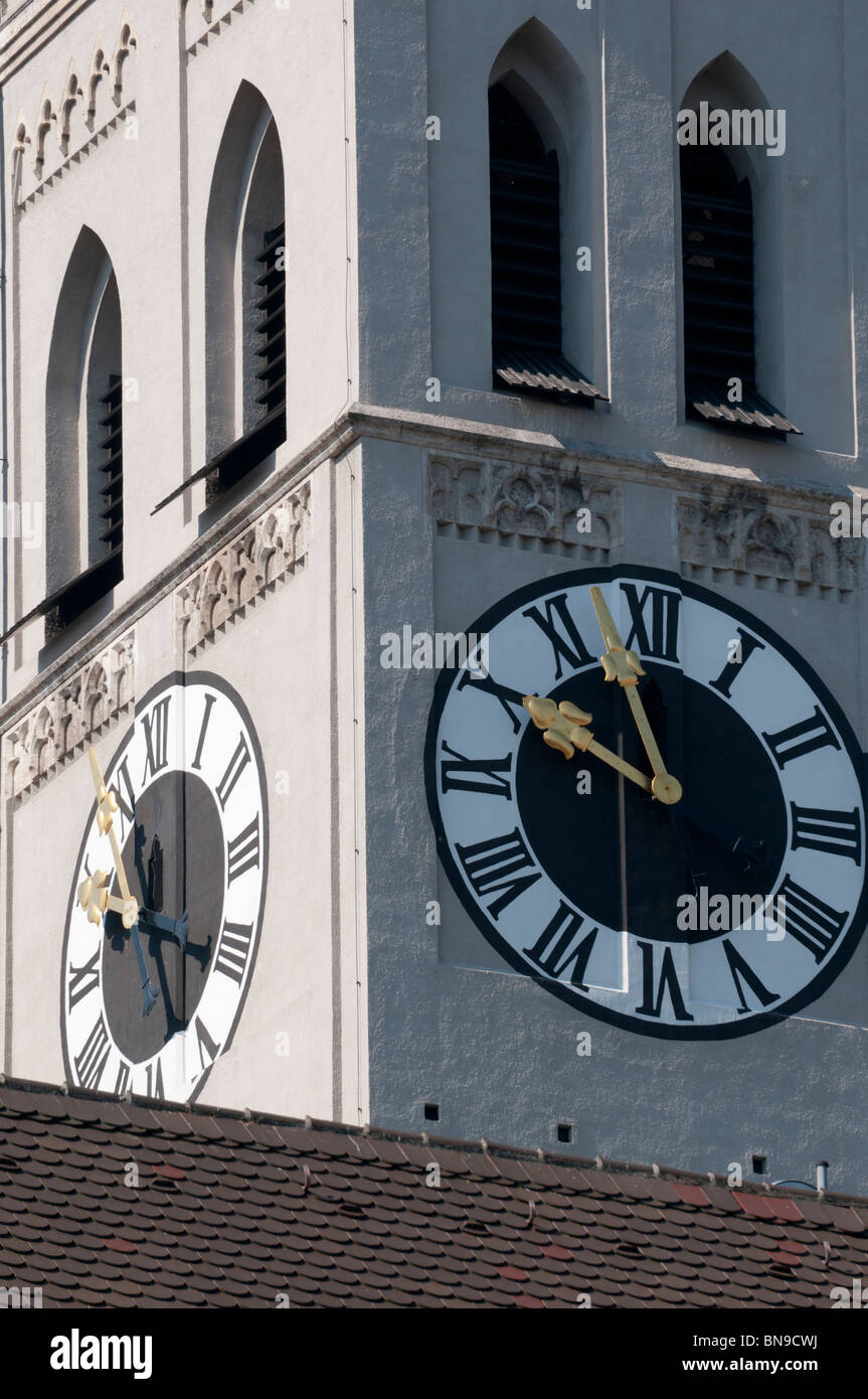 Abstract clocks hi-res stock photography and images - Alamy