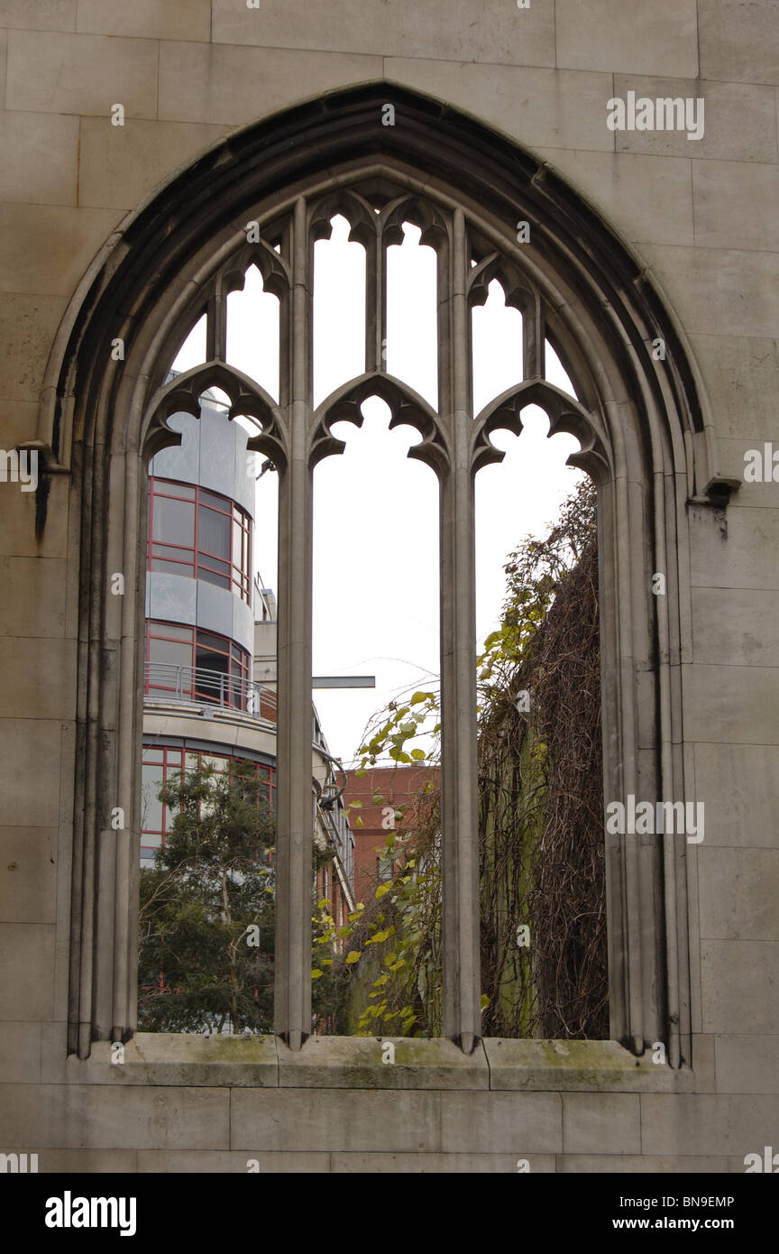 Arch window on Saint Dunstan in the East Church in the City of London ...