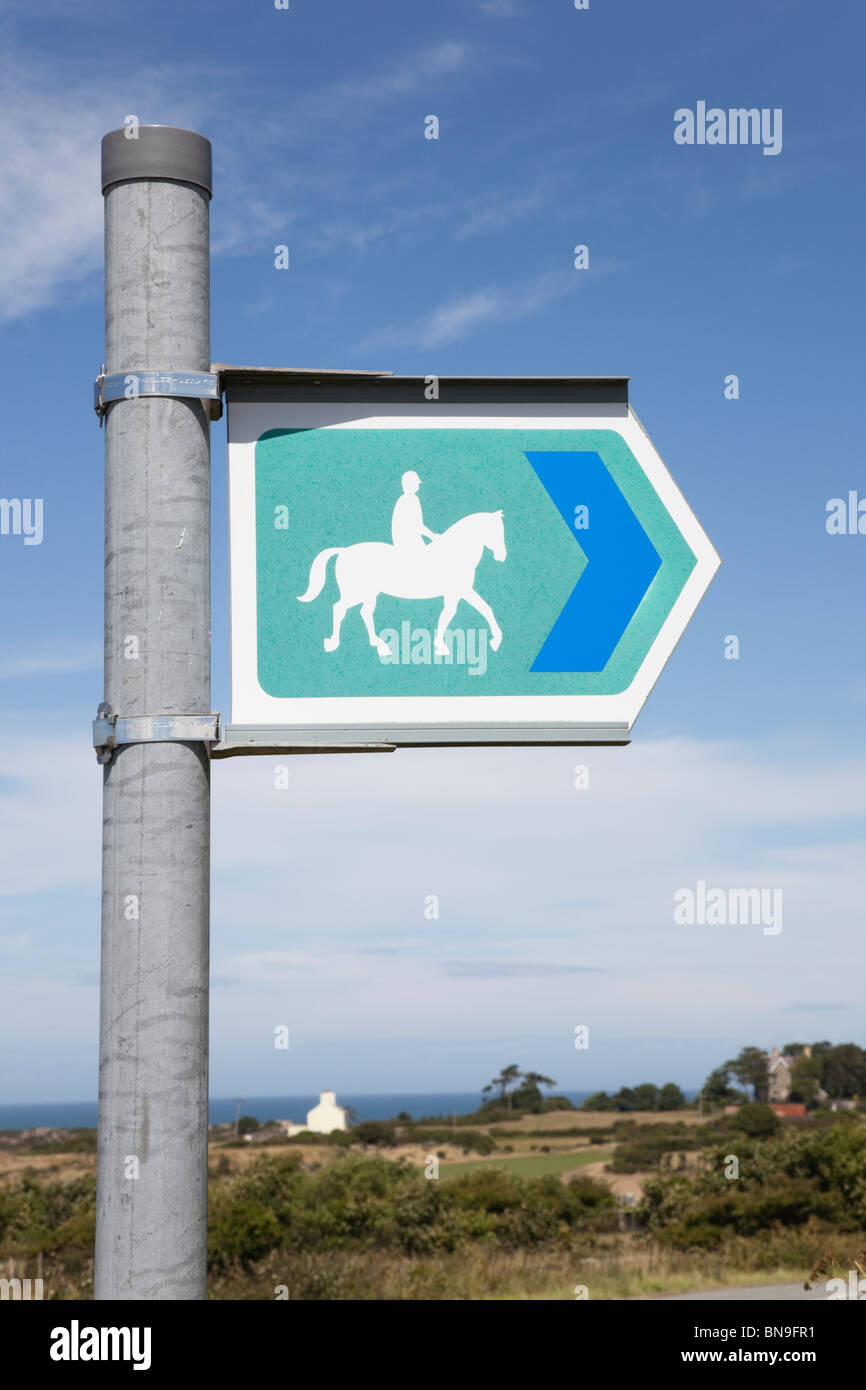 Bridleway sign and post. UK, Britain Stock Photo - Alamy
