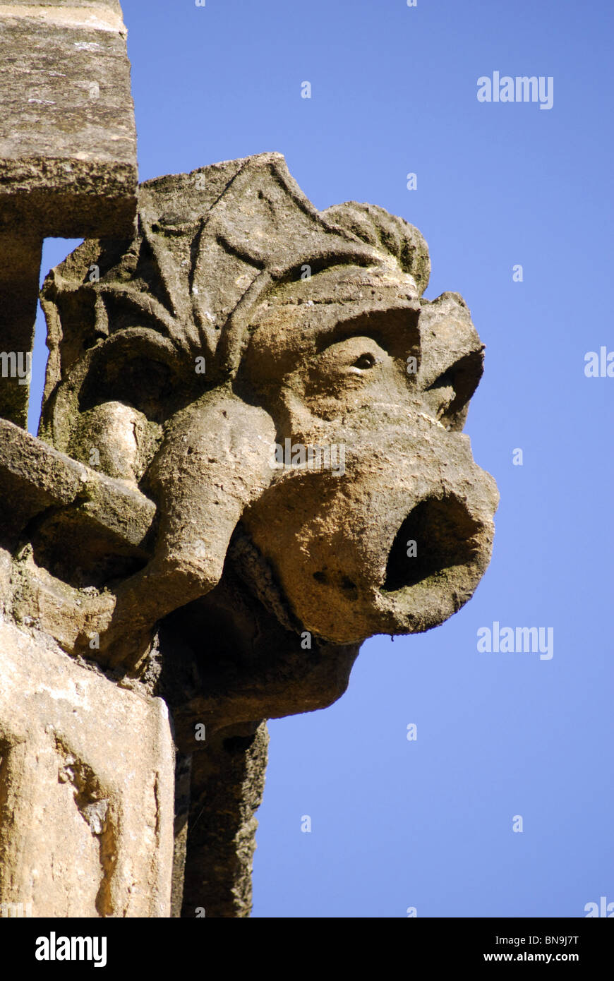 Medieval gargoyle hi-res stock photography and images - Alamy