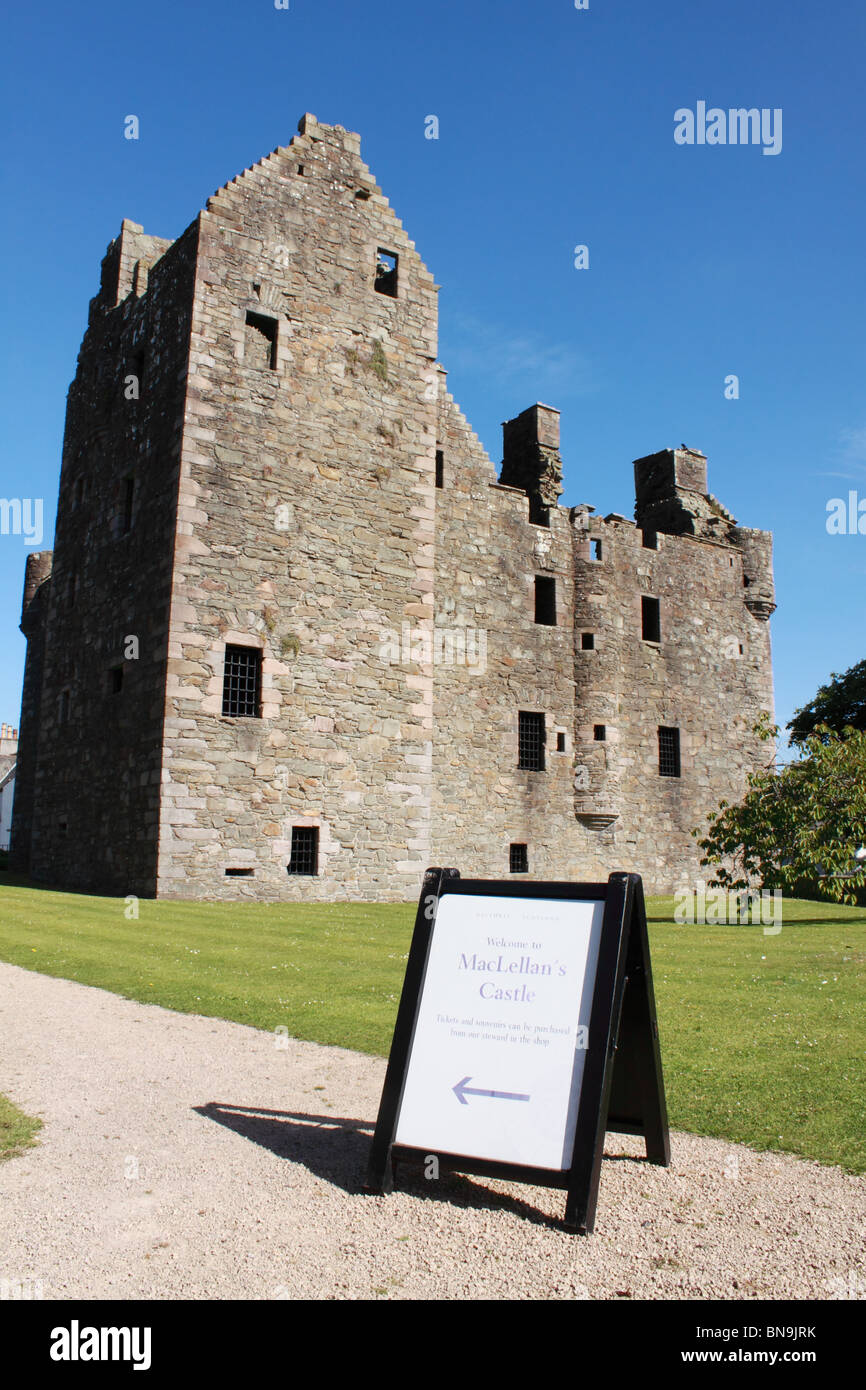 Maclellan's Castle, Kirkcudbright Stock Photo - Alamy