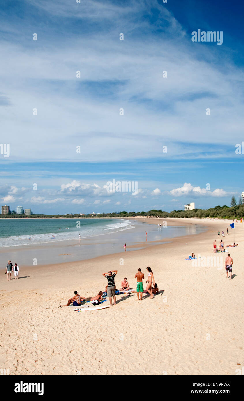 Australian teenagers summer beach hi-res stock photography and images ...