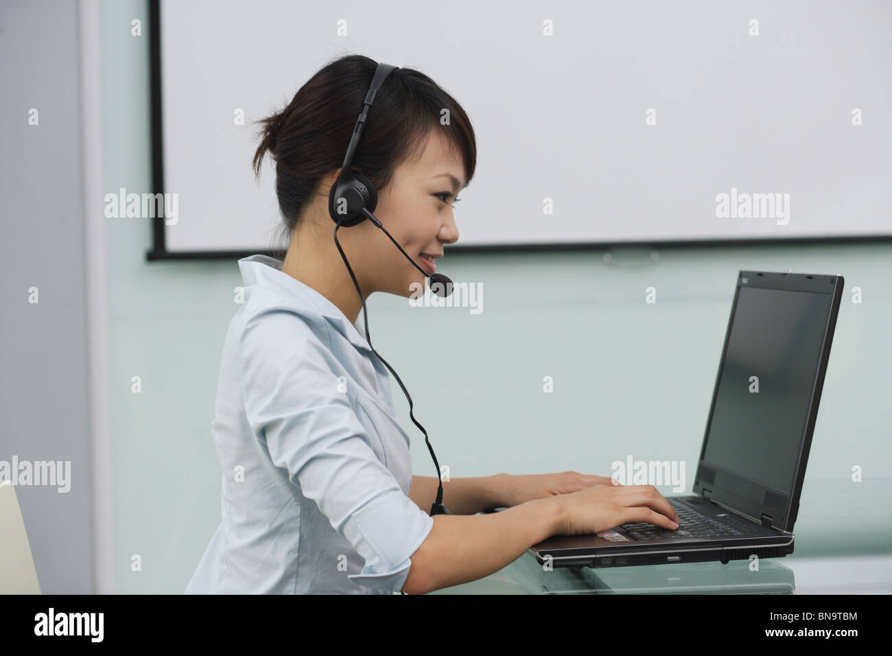 white-collar workers working in office Stock Photo - Alamy