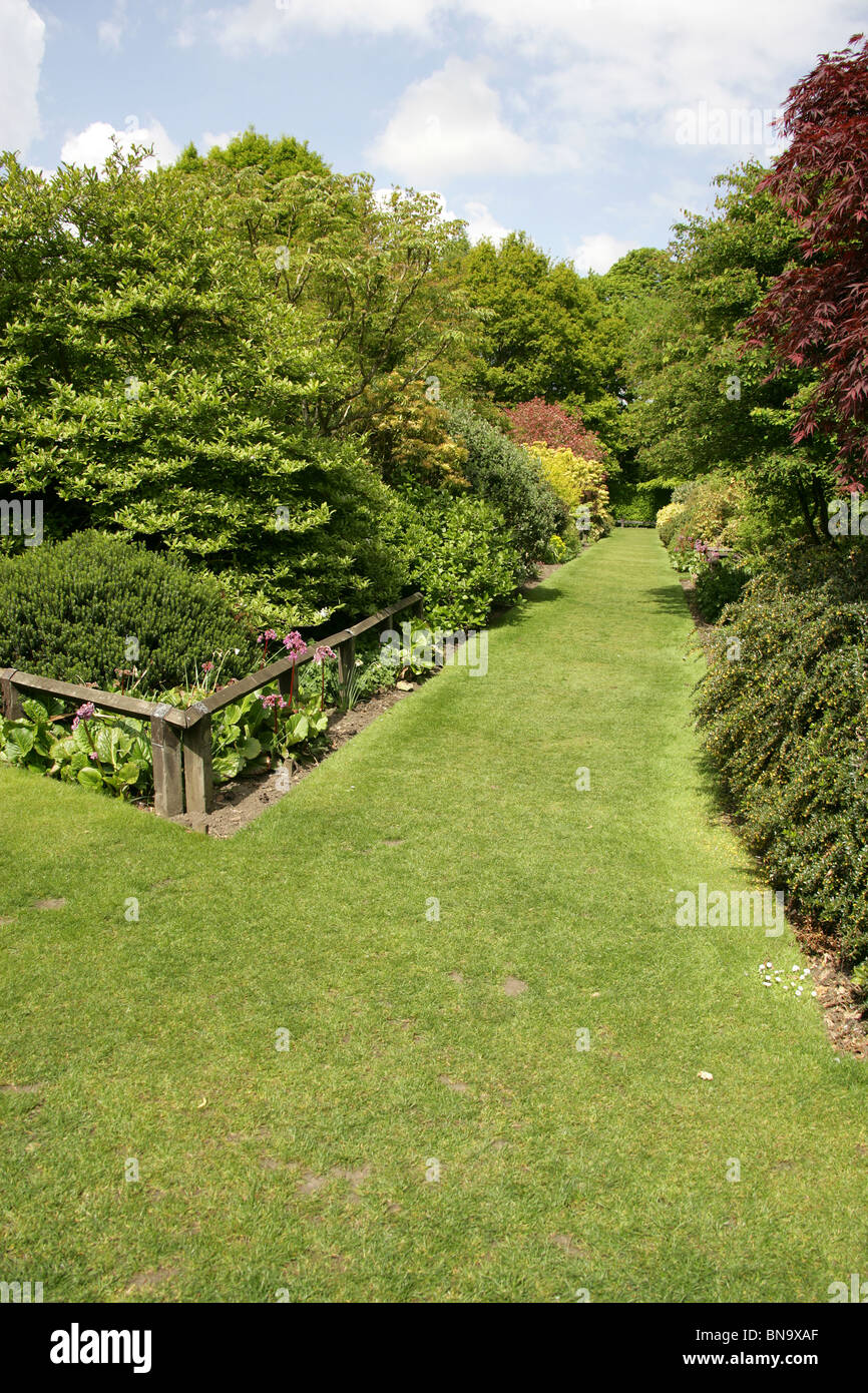 Walkden Gardens, Sale, England. Borders and paths at Walkden Gardens ...