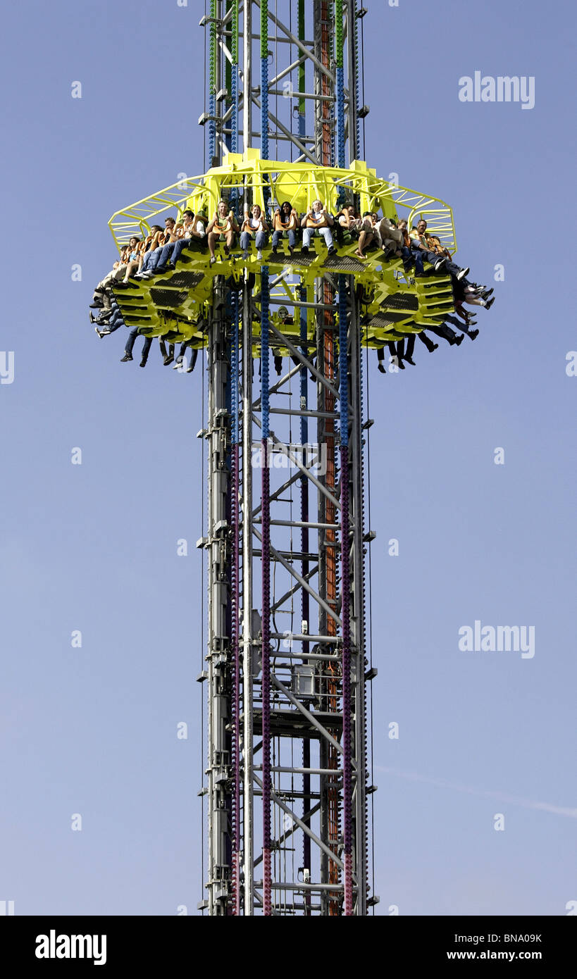 Funfair Ride FREEFALL, Oktoberfest Munich Germany Stock Photo - Alamy