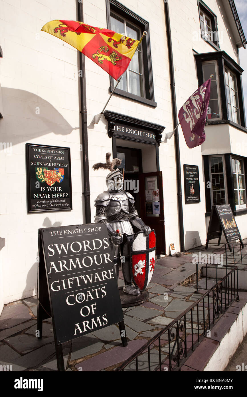 History of heraldry hi-res stock photography and images - Alamy