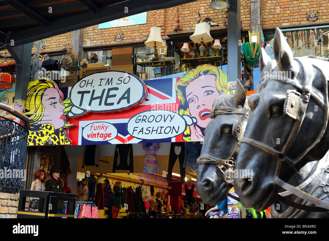 Market stalls and shops in the area hi-res stock photography and images ...