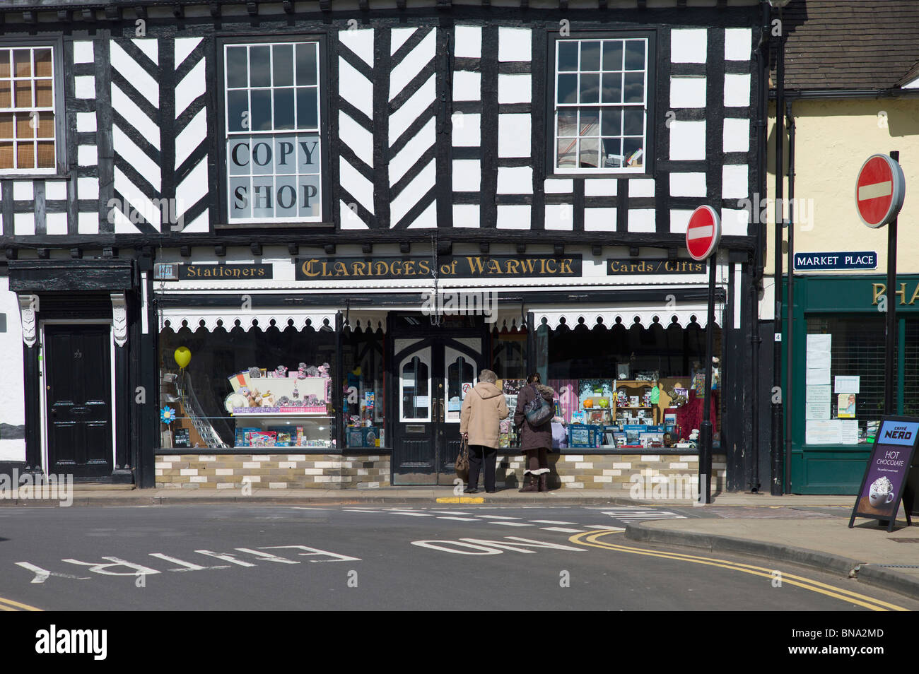 Warwick town centre warwickshire uk hi-res stock photography and images ...