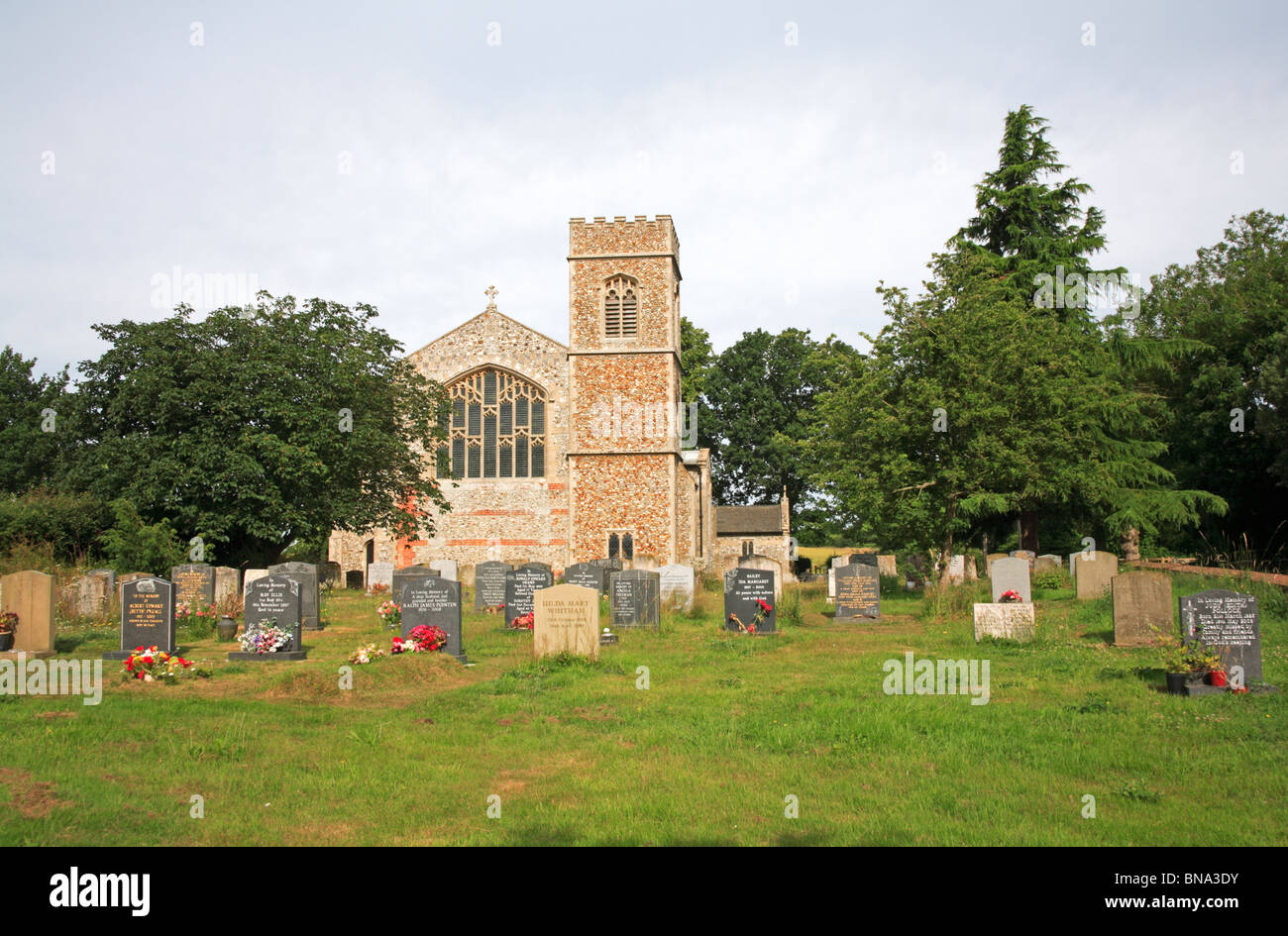 Church edgefield hi-res stock photography and images - Alamy