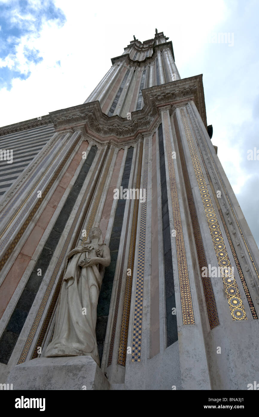 Left pillar hi-res stock photography and images - Alamy