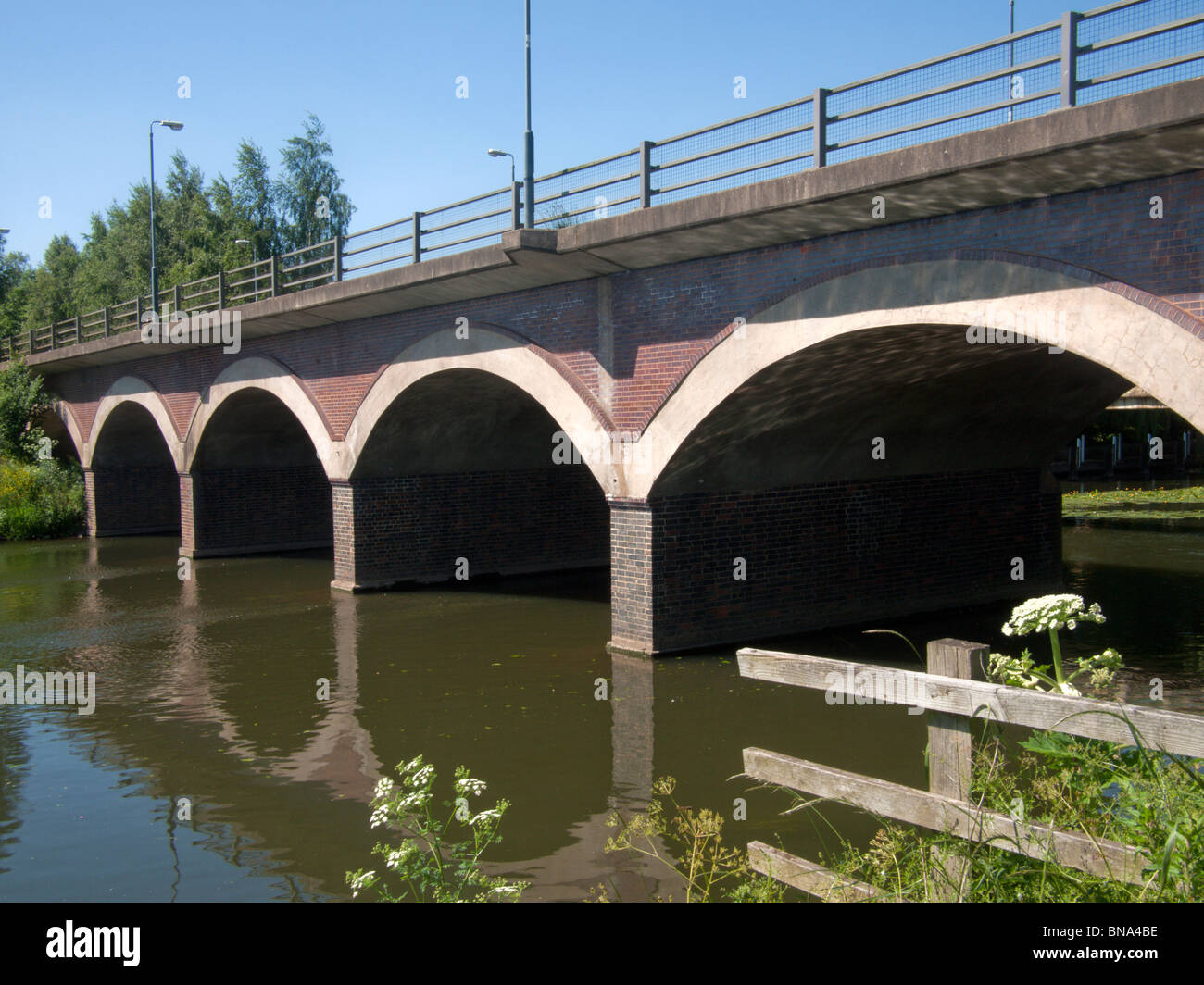 Bridge over river avon stratford hi-res stock photography and images ...