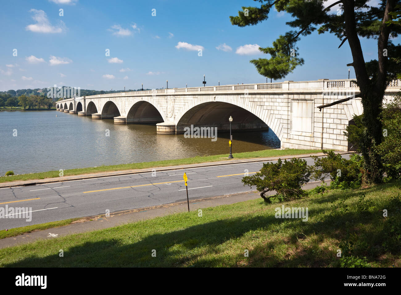 Potomac river transportation hi-res stock photography and images - Alamy