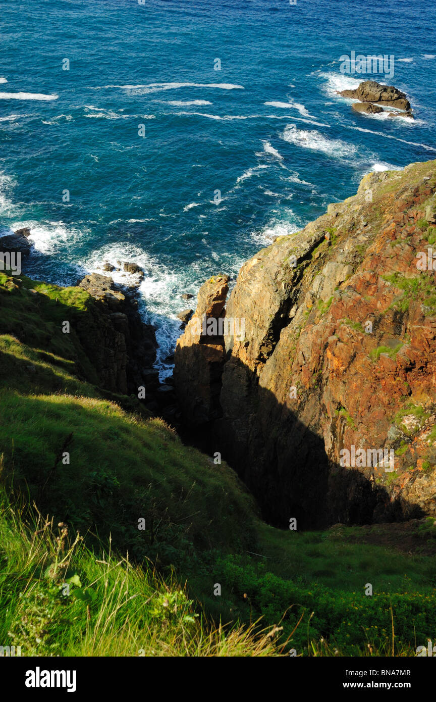 Atlantic Ocean and Deep Cliffs, Cornwall Stock Photo - Alamy