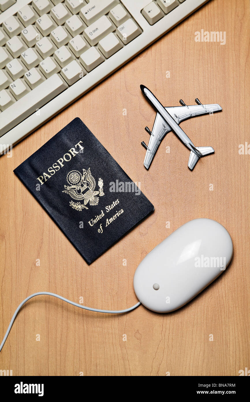 White computer mouse hi-res stock photography and images - Alamy