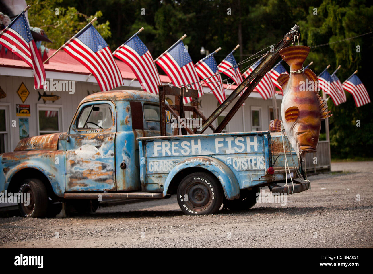 Fish truck hi-res stock photography and images - Alamy