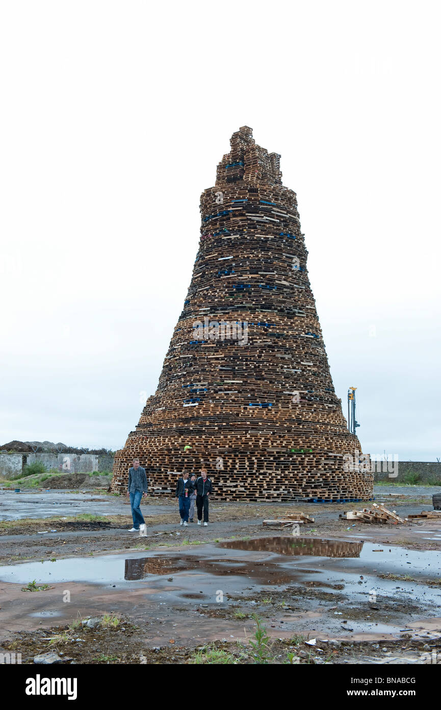 Eleventh night hi-res stock photography and images - Alamy