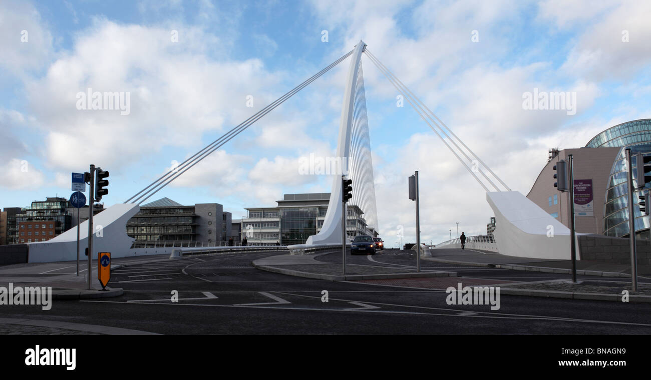 Samuel Beckett Bridge Stock Photo - Alamy